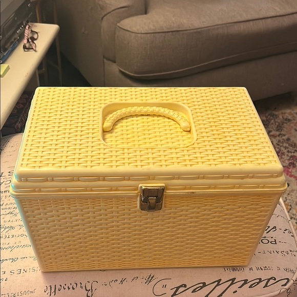 Wil-hold | Storage & Organization | Vintage Wilson Wilhold Yellow ...